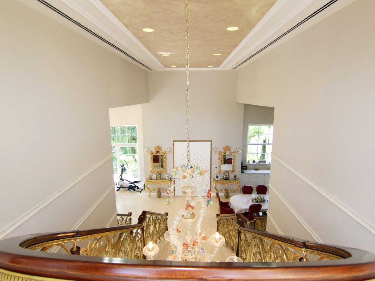 Luxury House in Hofit