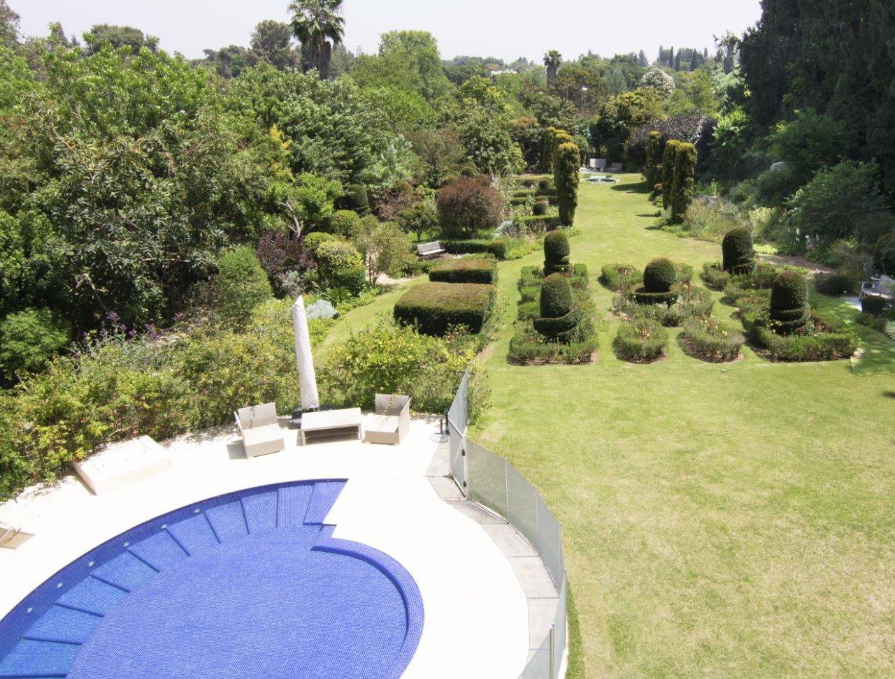 Palace for sale in Israel